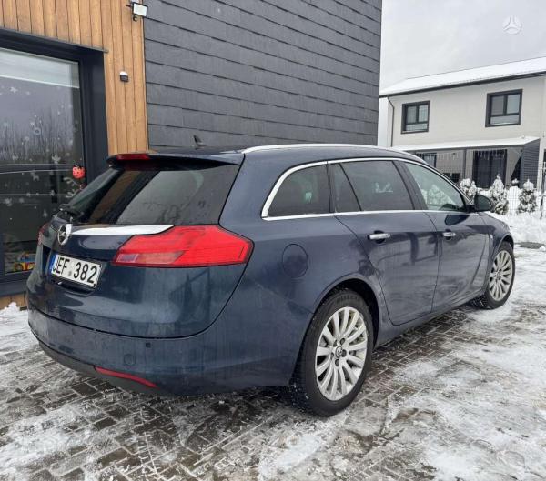 Zils Opel Insignia 2011 Viļņa, ar dzinēja tilpumu 1.96 L un nobraukumu 291 tūkst. km par 3450 €, foto 4 vietnē AUTOMOTO.COM.LV