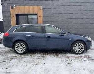 Blue Opel Insignia 2011 in Vilnius, with an engine capacity of 1.96 L and mileage of 291 thousand km for 3450 €, photo 5 on AUTOMOTO.COM.LV