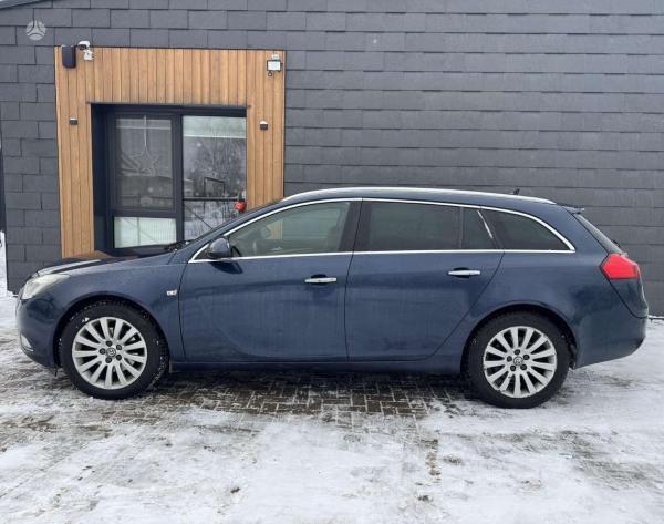 Zils Opel Insignia 2011 Viļņa, ar dzinēja tilpumu 1.96 L un nobraukumu 291 tūkst. km par 3450 €, foto 6 vietnē AUTOMOTO.COM.LV