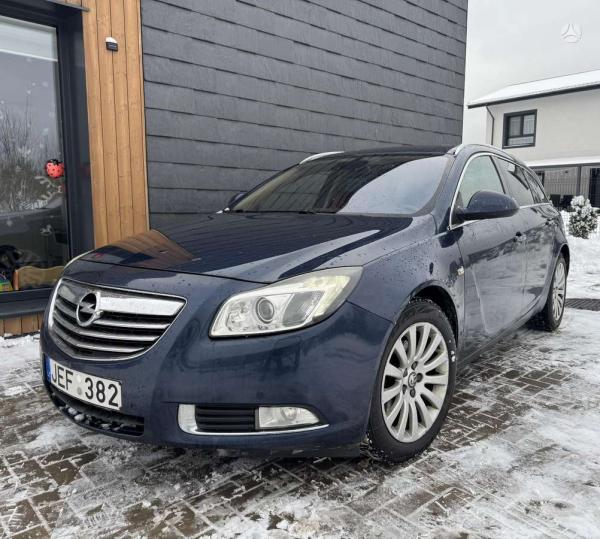 Zils Opel Insignia 2011 Viļņa, ar dzinēja tilpumu 1.96 L un nobraukumu 291 tūkst. km par 3450 €, foto 7 vietnē AUTOMOTO.COM.LV