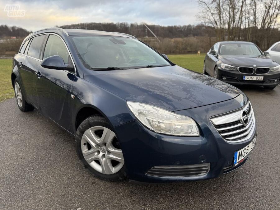 Blue Opel Insignia 2011 in Kaunas, with an engine capacity of 2.00 L and mileage of 214 thousand km for 3200 €, photo 2 on AUTOMOTO.COM.LV