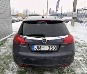 Blue Opel Insignia 2011 in Panevezys, with an engine capacity of 1.96 L and mileage of 302 thousand km for 3200 €, photo 7 on AUTOMOTO.COM.LV