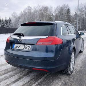 Blue Opel Insignia 2011 in Vilnius, with an engine capacity of 1.96 L and mileage of 291 thousand km for 3750 €, photo 7 on AUTOMOTO.COM.LV