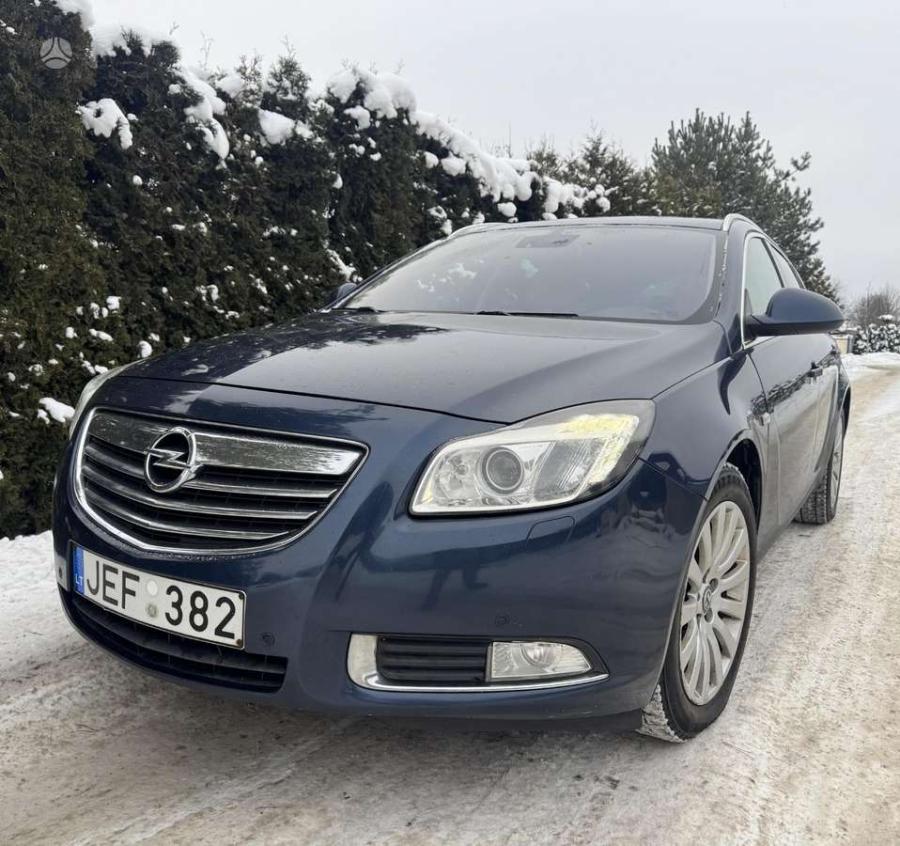 Blue Opel Insignia 2011 in Vilnius, with an engine capacity of 1.96 L and mileage of 291 thousand km for 3750 €, photo 7 on AUTOMOTO.COM.LV