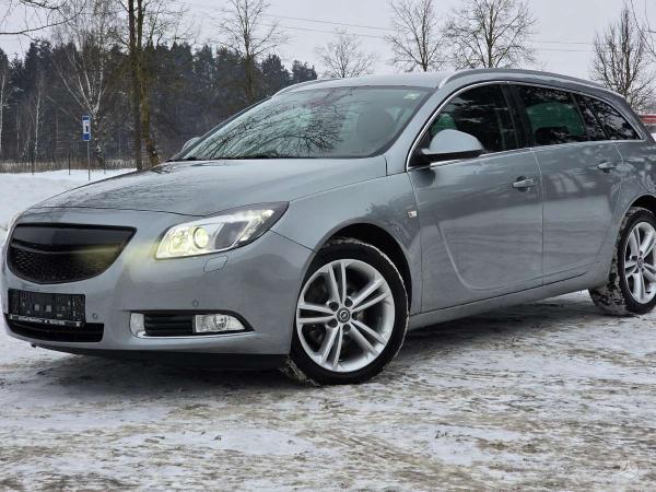 Zils Opel Insignia 2011 Utena, ar dzinēja tilpumu 2.00 L un nobraukumu 250 tūkst. km par 2099 €, foto 2 vietnē AUTOMOTO.COM.LV