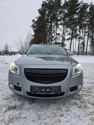 Blue Opel Insignia 2011 in Utena, with an engine capacity of 2.00 L and mileage of 250 thousand km for 2099 €, photo 7 on AUTOMOTO.COM.LV