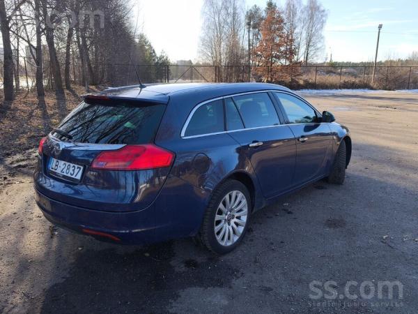 Zils Opel Insignia 2011 Rīga, ar dzinēja tilpumu 2.00 L un nobraukumu 320 tūkst. km par 3100 €, foto 4 vietnē AUTOMOTO.COM.LV