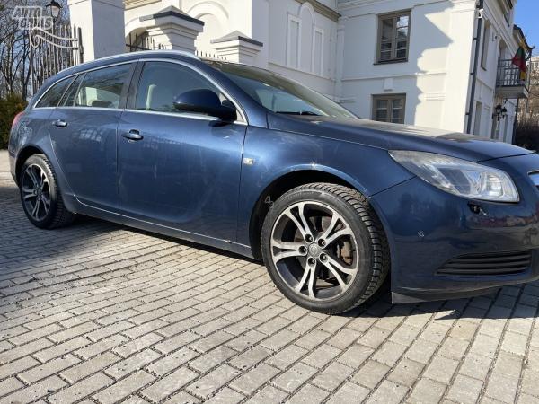 Blue Opel Insignia 2011 in Vilnius, with an engine capacity of 2.00 L and mileage of 240 thousand km for 2400 €, photo 2 on AUTOMOTO.COM.LV