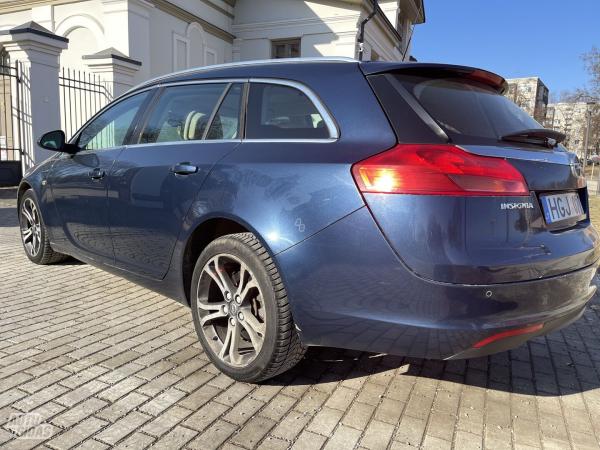 Blue Opel Insignia 2011 in Vilnius, with an engine capacity of 2.00 L and mileage of 240 thousand km for 2400 €, photo 5 on AUTOMOTO.COM.LV