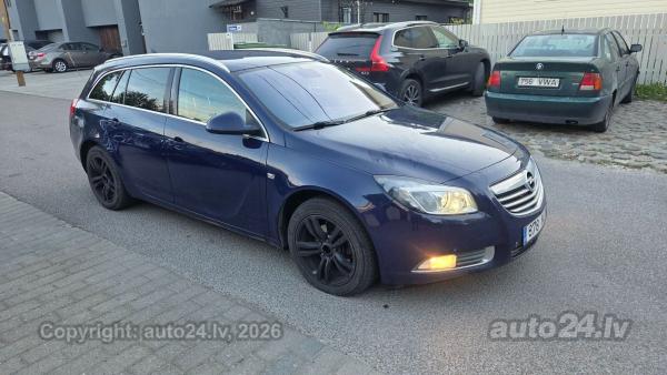 Zils Opel Insignia 2011 Tallina, ar dzinēja tilpumu 2.00 L un nobraukumu 265 tūkst. km par 2600 €, foto 1 vietnē AUTOMOTO.COM.LV