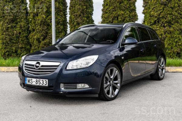 Blue Opel Insignia 2011 in Jelgava, with an engine capacity of 2.00 L and mileage of 309 thousand km for 3300 €, photo 3 on AUTOMOTO.COM.LV