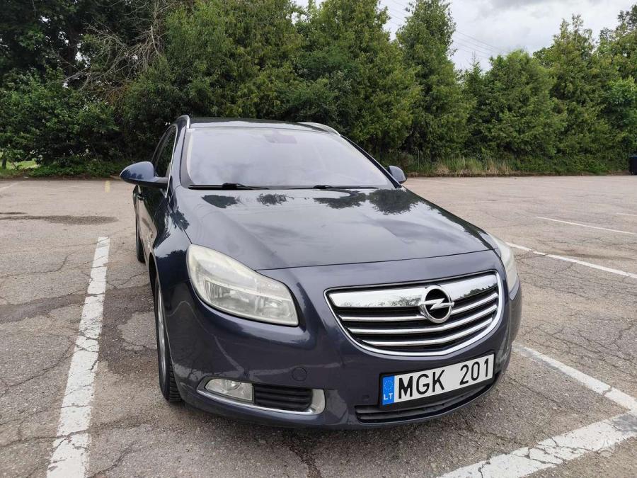 Zils Opel Insignia 2011 Radviliškis, ar dzinēja tilpumu 1.96 L un nobraukumu 276 tūkst. km par 3200 €, foto 1 vietnē AUTOMOTO.COM.LV
