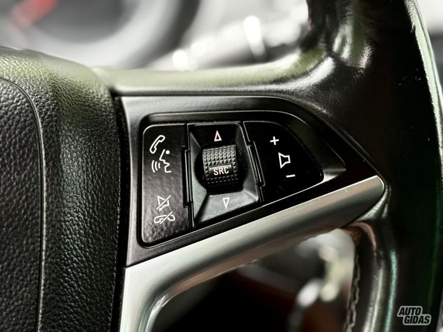 Zils Opel Insignia 2011 Kauņa, ar dzinēja tilpumu 2.00 L un nobraukumu 229 tūkst. km par 3500 €, foto 15 vietnē AUTOMOTO.COM.LV