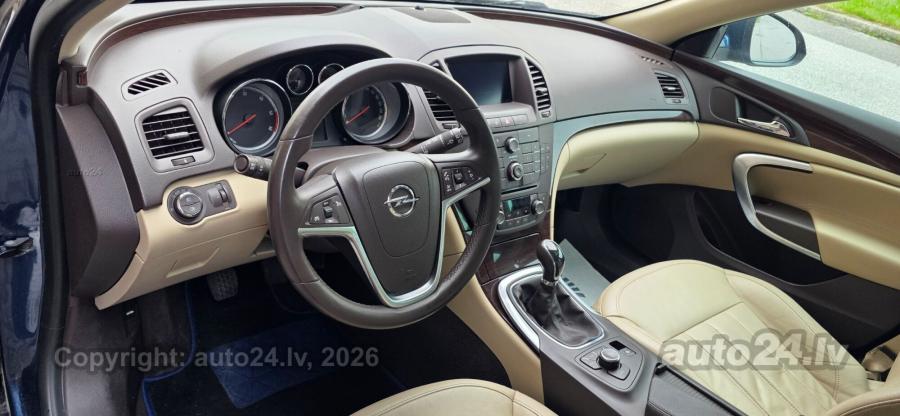 Zils Opel Insignia 2011 Tallina, ar dzinēja tilpumu 2.00 L un nobraukumu 261 tūkst. km par 5100 €, foto 13 vietnē AUTOMOTO.COM.LV