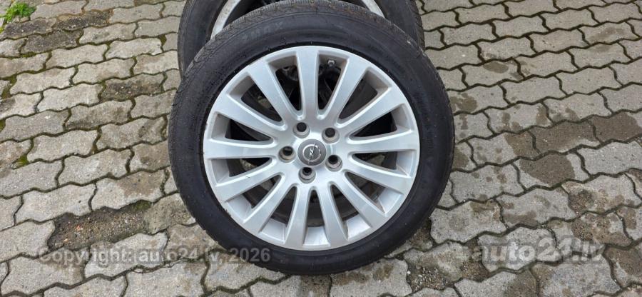 Zils Opel Insignia 2011 Tallina, ar dzinēja tilpumu 2.00 L un nobraukumu 261 tūkst. km par 5100 €, foto 16 vietnē AUTOMOTO.COM.LV