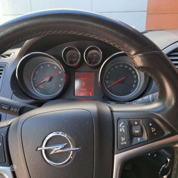 Blue Opel Insignia 2011 in Kaunas, with an engine capacity of 1.60 L and mileage of 328 thousand km for 2100 €, photo 5 on AUTOMOTO.COM.LV