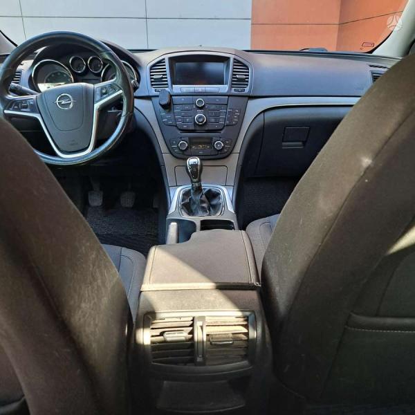 Blue Opel Insignia 2011 in Kaunas, with an engine capacity of 1.60 L and mileage of 328 thousand km for 2100 €, photo 7 on AUTOMOTO.COM.LV
