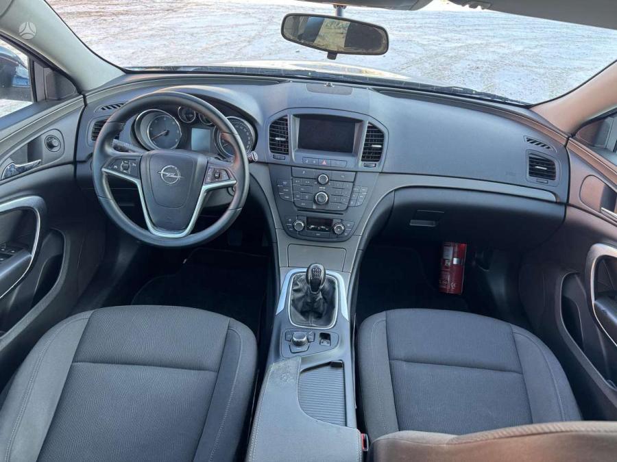 Zils Opel Insignia 2012 Utena, ar dzinēja tilpumu 2.00 L un nobraukumu 250 tūkst. km par 3100 €, foto 9 vietnē AUTOMOTO.COM.LV