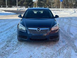 Blue Opel Insignia 2012 in Utena, with an engine capacity of 1.96 L and mileage of 250 thousand km for 2990 €, photo 7 on AUTOMOTO.COM.LV