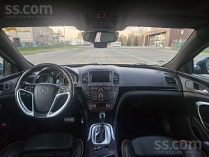 Blue Opel Insignia 2012 in Valmiera, with an engine capacity of 2.00 L and mileage of 282 thousand km for 6000 €, photo 6 on AUTOMOTO.COM.LV