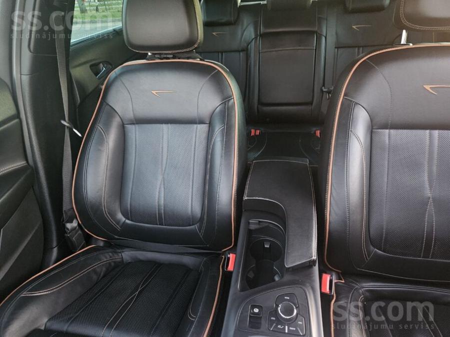 Blue Opel Insignia 2012 in Valmiera, with an engine capacity of 2.00 L and mileage of 282 thousand km for 6000 €, photo 7 on AUTOMOTO.COM.LV