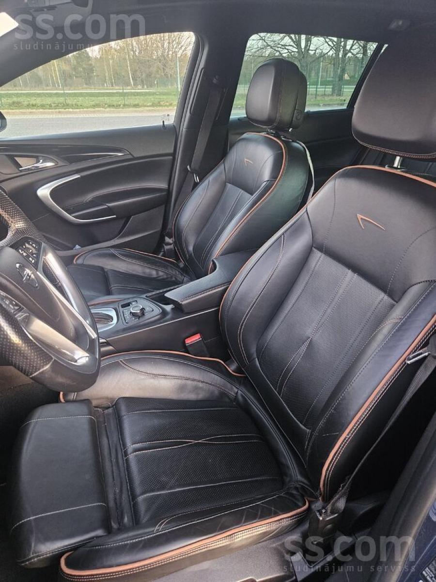 Blue Opel Insignia 2012 in Valmiera, with an engine capacity of 2.00 L and mileage of 282 thousand km for 6000 €, photo 8 on AUTOMOTO.COM.LV