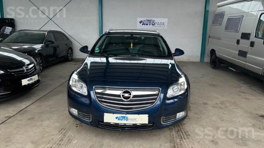 Zils Opel Insignia 2012 Ogre, ar dzinēja tilpumu 2.00 L un nobraukumu 177 tūkst. km par 4999 €, foto 3 vietnē AUTOMOTO.COM.LV