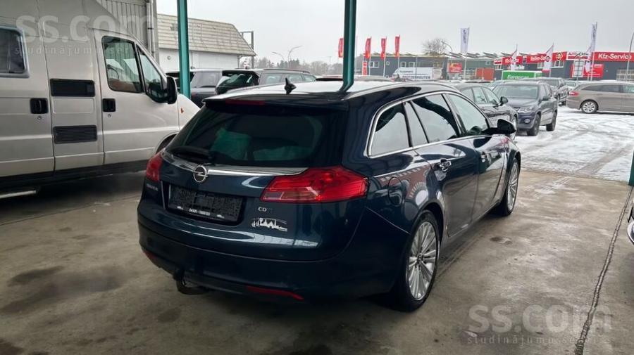 Zils Opel Insignia 2012 Ogre, ar dzinēja tilpumu 2.00 L un nobraukumu 177 tūkst. km par 4999 €, foto 6 vietnē AUTOMOTO.COM.LV