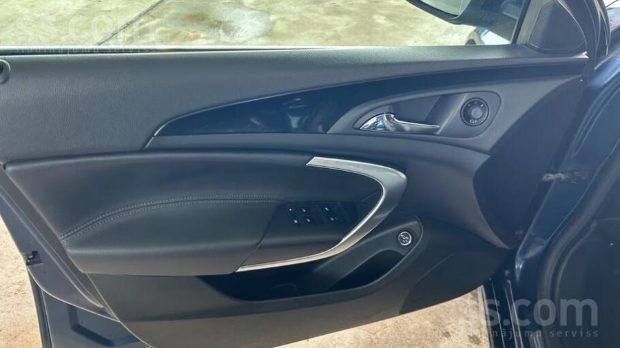 Zils Opel Insignia 2012 Ogre, ar dzinēja tilpumu 2.00 L un nobraukumu 177 tūkst. km par 4999 €, foto 16 vietnē AUTOMOTO.COM.LV