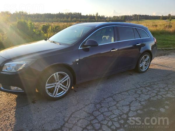 Опель Инсигния 2012 в Мадона на AUTOMOTO.COM.LV Синий Опель Инсигния 2012 в Мадона, объемом двигателя 2.00 л и пробегом 311 тыс. км за 4000 €, фото 6 на AUTOMOTO.COM.LV