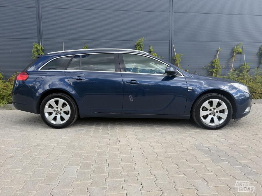 Blue Opel Insignia 2012 in Vilnius, with an engine capacity of 2.00 L and mileage of 240 thousand km for 3790 €, photo 5 on AUTOMOTO.COM.LV