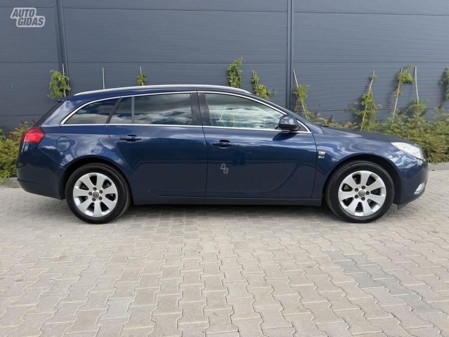 Blue Opel Insignia 2012 in Vilnius, with an engine capacity of 2.00 L and mileage of 240 thousand km for 3790 €, photo 7 on AUTOMOTO.COM.LV
