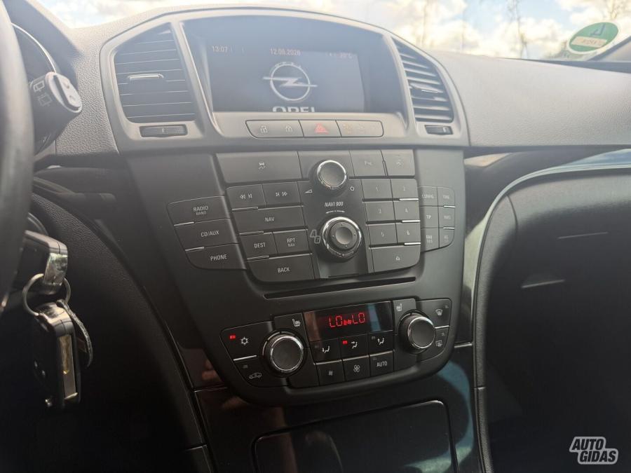 Blue Opel Insignia 2012 in Vilnius, with an engine capacity of 2.00 L and mileage of 240 thousand km for 3790 €, photo 18 on AUTOMOTO.COM.LV