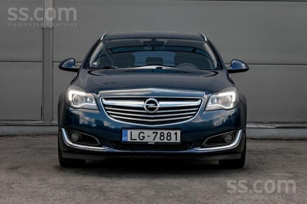 Zils Opel Insignia 2013 Rīga, ar dzinēja tilpumu 1.90 L un nobraukumu 0 tūkst. km par 8250 €, foto 2 vietnē AUTOMOTO.COM.LV