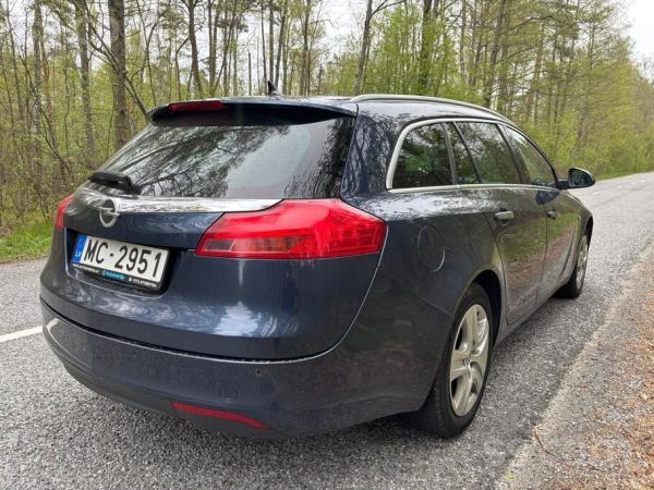 Zils Opel Insignia 2013 Rīga, ar dzinēja tilpumu 2.00 L un nobraukumu 290 tūkst. km par 3800 €, foto 3 vietnē AUTOMOTO.COM.LV