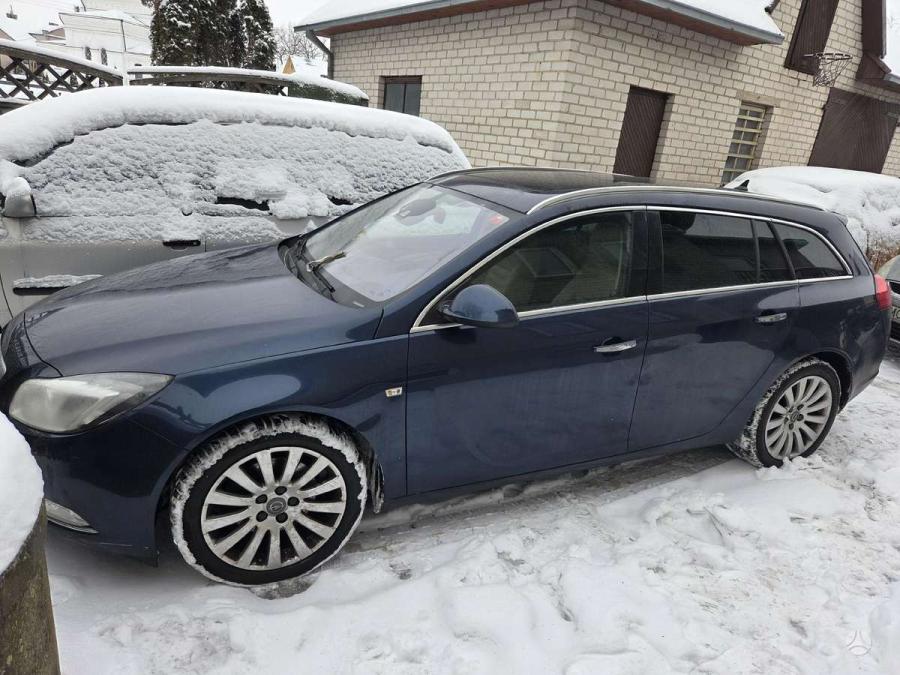 Zils Opel Insignia 2013 Vilkaviškis, ar dzinēja tilpumu 2.00 L un nobraukumu 216 tūkst. km par 2250 €, foto 3 vietnē AUTOMOTO.COM.LV