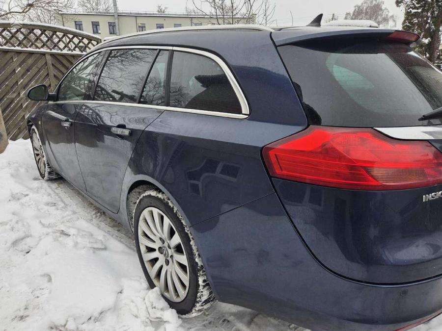 Zils Opel Insignia 2013 Vilkaviškis, ar dzinēja tilpumu 2.00 L un nobraukumu 216 tūkst. km par 2250 €, foto 4 vietnē AUTOMOTO.COM.LV