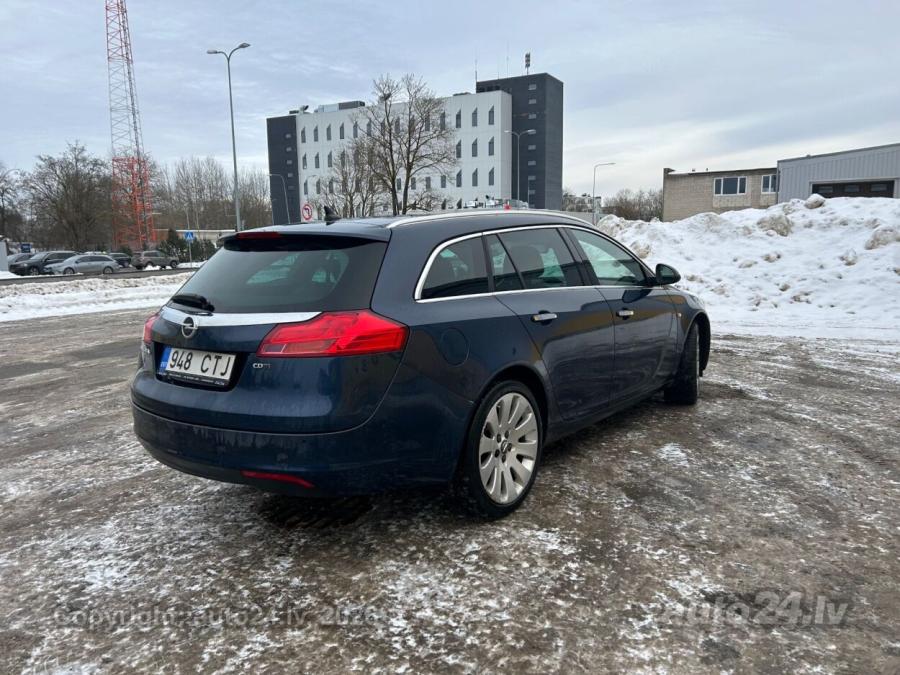 Blue Opel Insignia 2013 in Tallinn, with an engine capacity of 2.00 L and mileage of 233 thousand km for 6500 €, photo 4 on AUTOMOTO.COM.LV