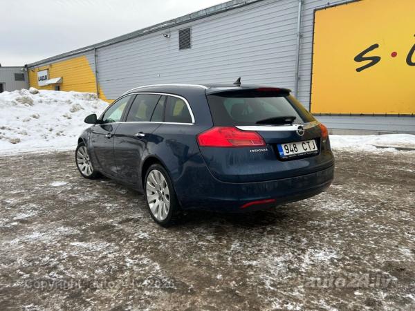 Zils Opel Insignia 2013 Tallina, ar dzinēja tilpumu 2.00 L un nobraukumu 233 tūkst. km par 6500 €, foto 6 vietnē AUTOMOTO.COM.LV