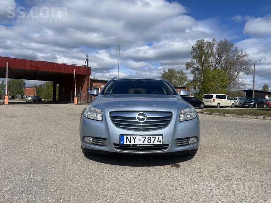 Синий Опель Инсигния 2013 в Цесис, объемом двигателя 2.00 л и пробегом 0 тыс. км за 4990 €, фото 10 на AUTOMOTO.COM.LV