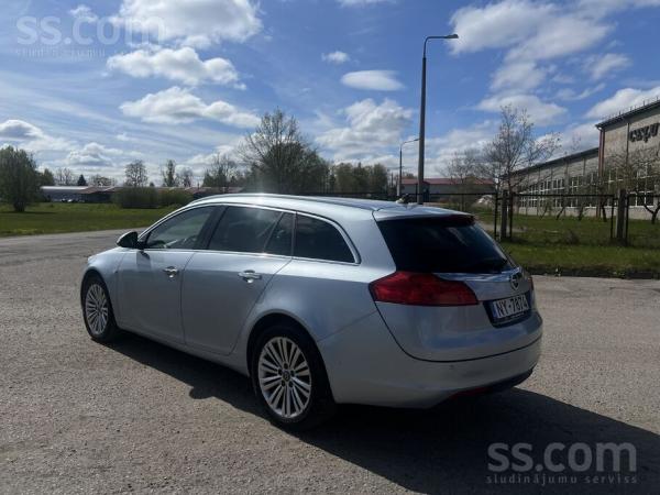 Zils Opel Insignia 2013 Cēsis, ar dzinēja tilpumu 2.00 L un nobraukumu 0 tūkst. km par 4990 €, foto 6 vietnē AUTOMOTO.COM.LV