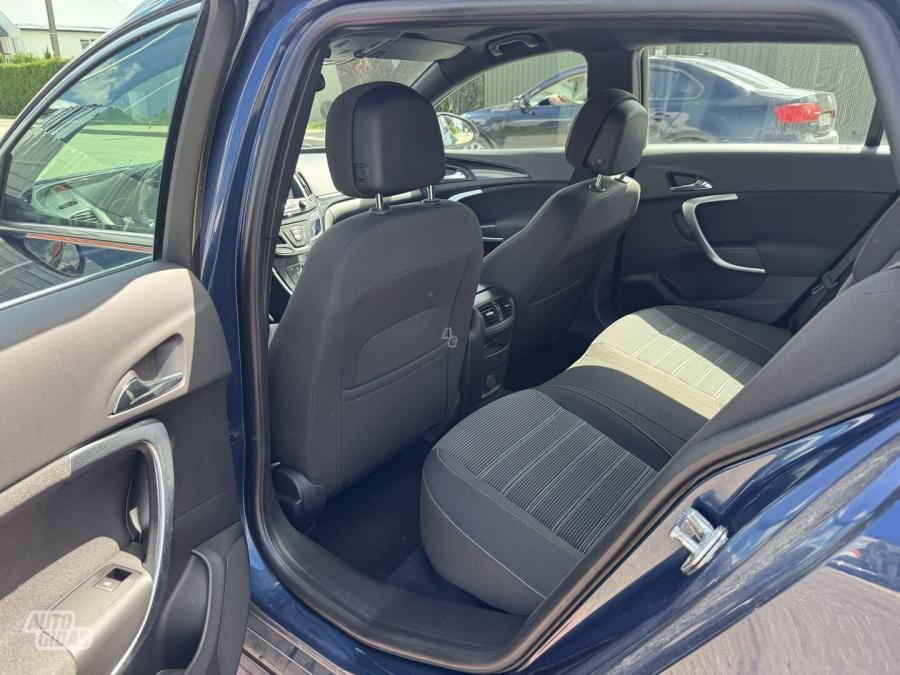 Blue Opel Insignia 2013 in Kaunas, with an engine capacity of 2.00 L and mileage of 261 thousand km for 4499 €, photo 7 on AUTOMOTO.COM.LV