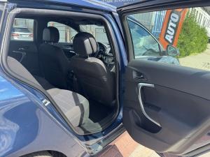 Blue Opel Insignia 2013 in Kaunas, with an engine capacity of 2.00 L and mileage of 261 thousand km for 4499 €, photo 8 on AUTOMOTO.COM.LV