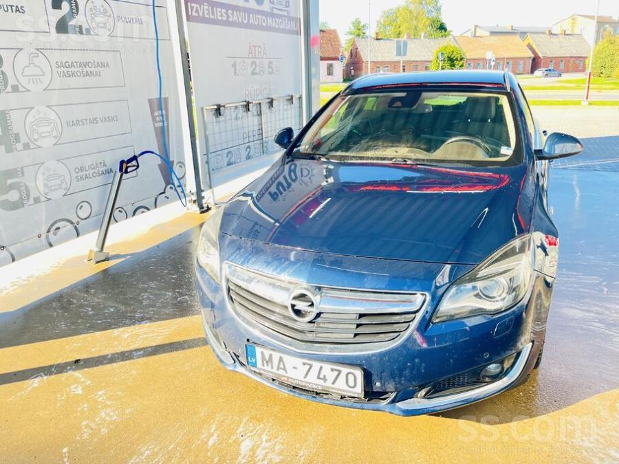 Синий Опель Инсигния 2013 в Кулдига, объемом двигателя 2.00 л и пробегом 437 тыс. км за 3500 €, фото 4 на AUTOMOTO.COM.LV