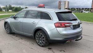 Blue Opel Insignia 2013 in Klaipeda, with an engine capacity of 2.00 L and mileage of 215 thousand km for 6200 €, photo 9 on AUTOMOTO.COM.LV