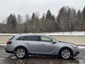 Blue Opel Insignia 2014 in Vilnius, with an engine capacity of 1.96 L and mileage of 190 thousand km for 6800 €, photo 7 on AUTOMOTO.COM.LV