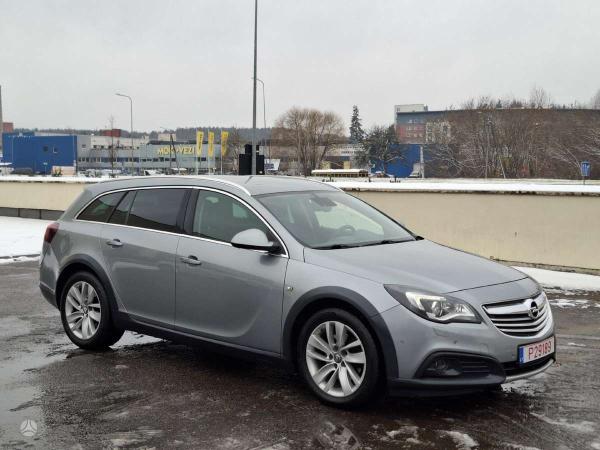 Blue Opel Insignia 2014 in Vilnius, with an engine capacity of 1.96 L and mileage of 190 thousand km for 6800 €, photo 8 on AUTOMOTO.COM.LV