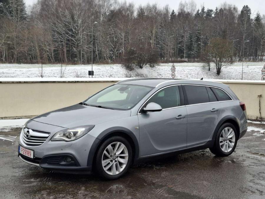 Blue Opel Insignia 2014 in Vilnius, with an engine capacity of 1.96 L and mileage of 190 thousand km for 6800 €, photo 11 on AUTOMOTO.COM.LV
