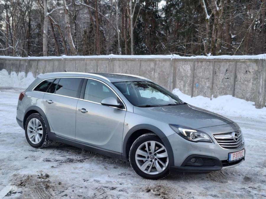 Zils Opel Insignia 2014 Viļņa, ar dzinēja tilpumu 1.96 L un nobraukumu 190 tūkst. km par 6900 €, foto 1 vietnē AUTOMOTO.COM.LV