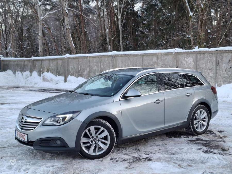 Blue Opel Insignia 2014 in Vilnius, with an engine capacity of 1.96 L and mileage of 190 thousand km for 6900 €, photo 5 on AUTOMOTO.COM.LV